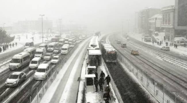 İstanbul'a kar ne zaman yağacak? Cuma günü İstanbul'da kar var mı ...